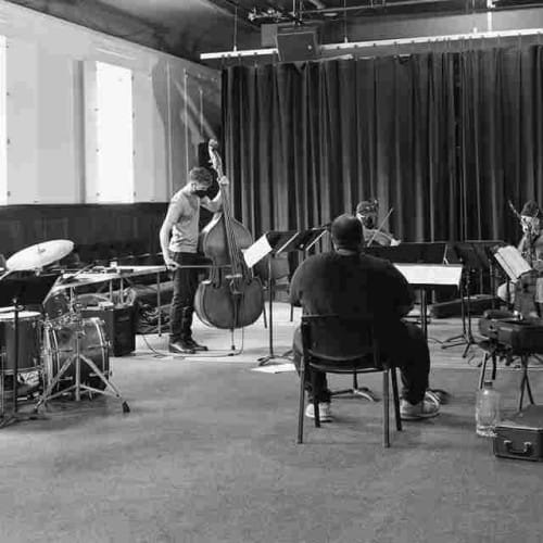 Darius Jones fLuXkit Sextet – – Bang on a Can